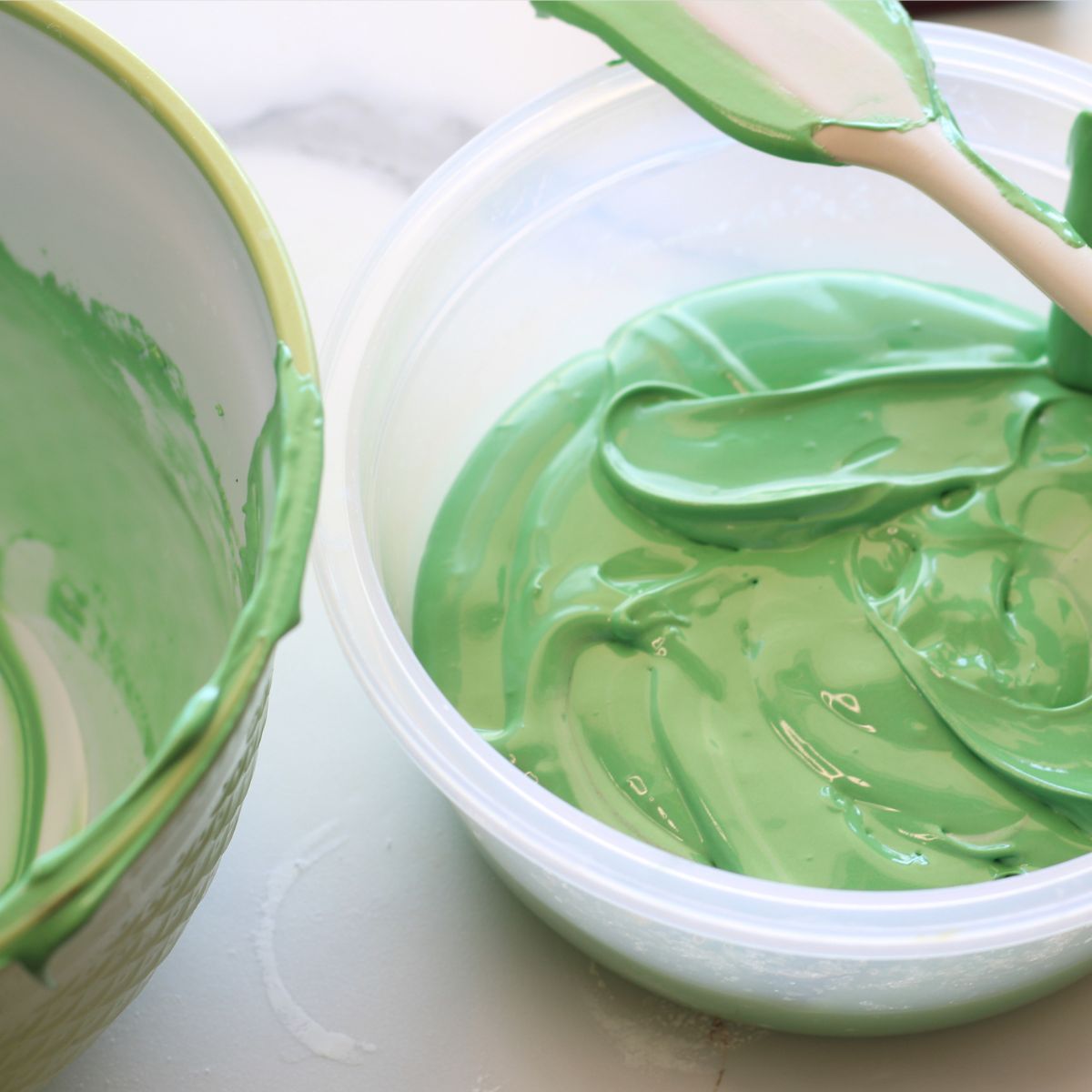 How To Decorate Sugar Cookies with Royal Icing - The Handcrafted Cookie